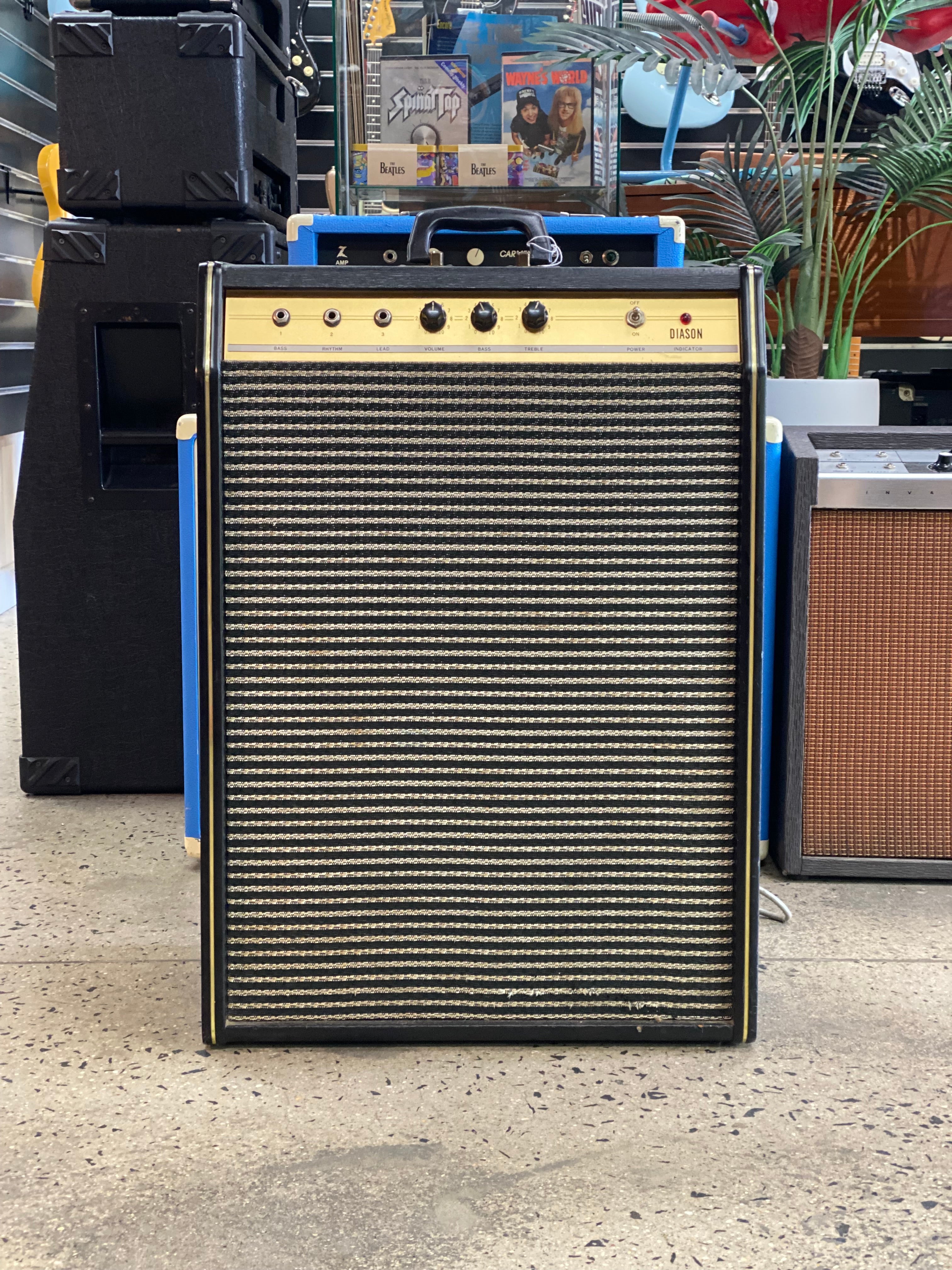 Daison Tall Boy 1x12 Tube Combo – A&B Musical Instruments